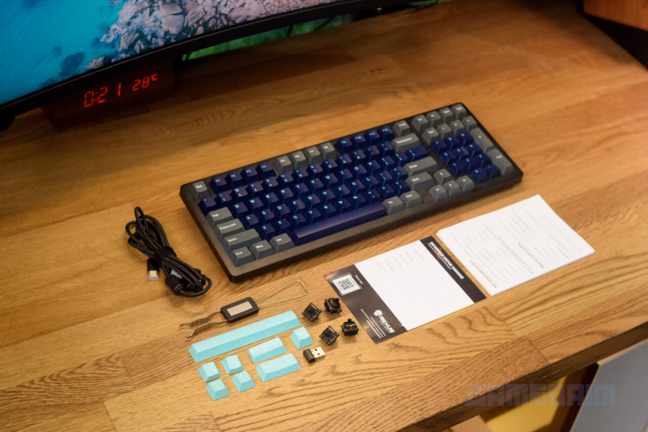 Review Rexus Daxa M100X Ultimate: Keyboard Full-Size yang Tampil (Cukup ...