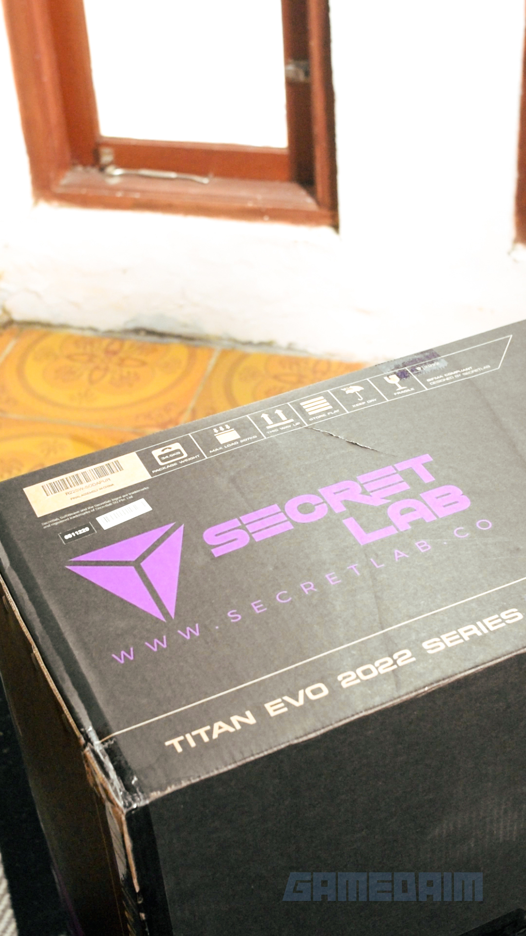 Unboxing Secretlab TITAN Evo SoftWeave Plus™ Soda Purple: Paket Lengkap ...