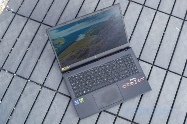 Review Acer Nitro V 15 Special Edition: Si Mainstream yang Sedikit ...